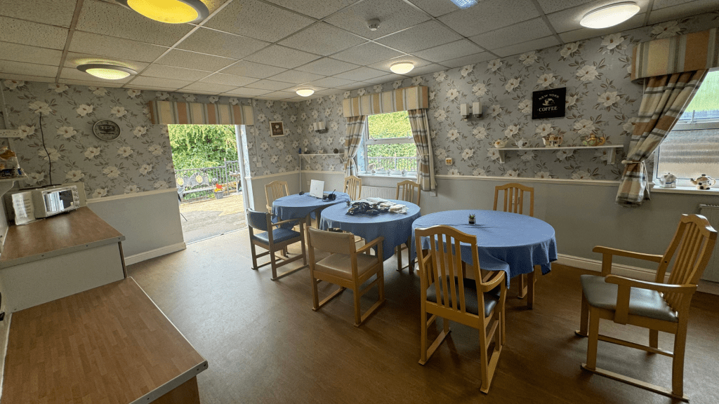 About Us - Blossom Lodge